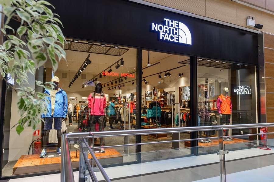 Άνοιξε το νέο flagship store της The North Face στο The Mall Athens ...