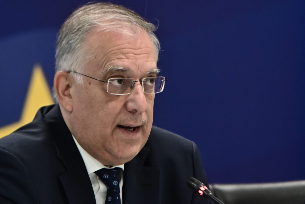 Θεοδωρικάκος: 300 εκατ. ευρώ για επενδύσεις στη Μακεδονία - «Η ...