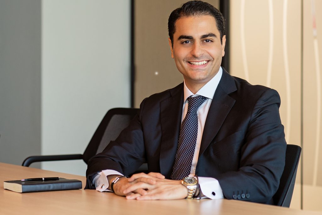 Ορέστης Ομράν (DLA Piper UK): Η νομική ματιά που χαρτογραφεί τις ...